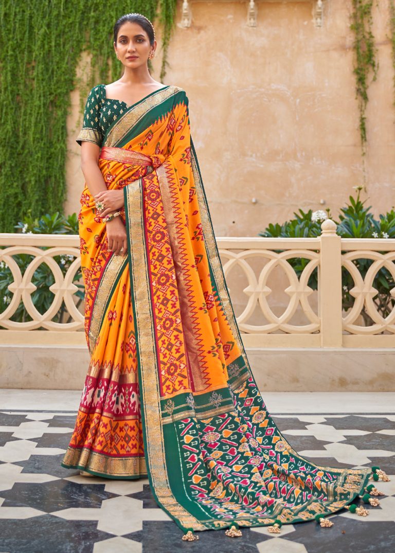 Exploring the Exquisite Varieties of Handloom Silk Sarees for Your ...