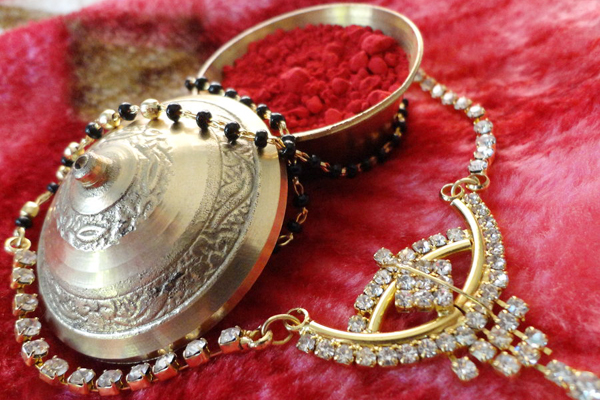 ‘Sindoor’ - A Belief Of An Indian Married Woman - Weddingplz Blog