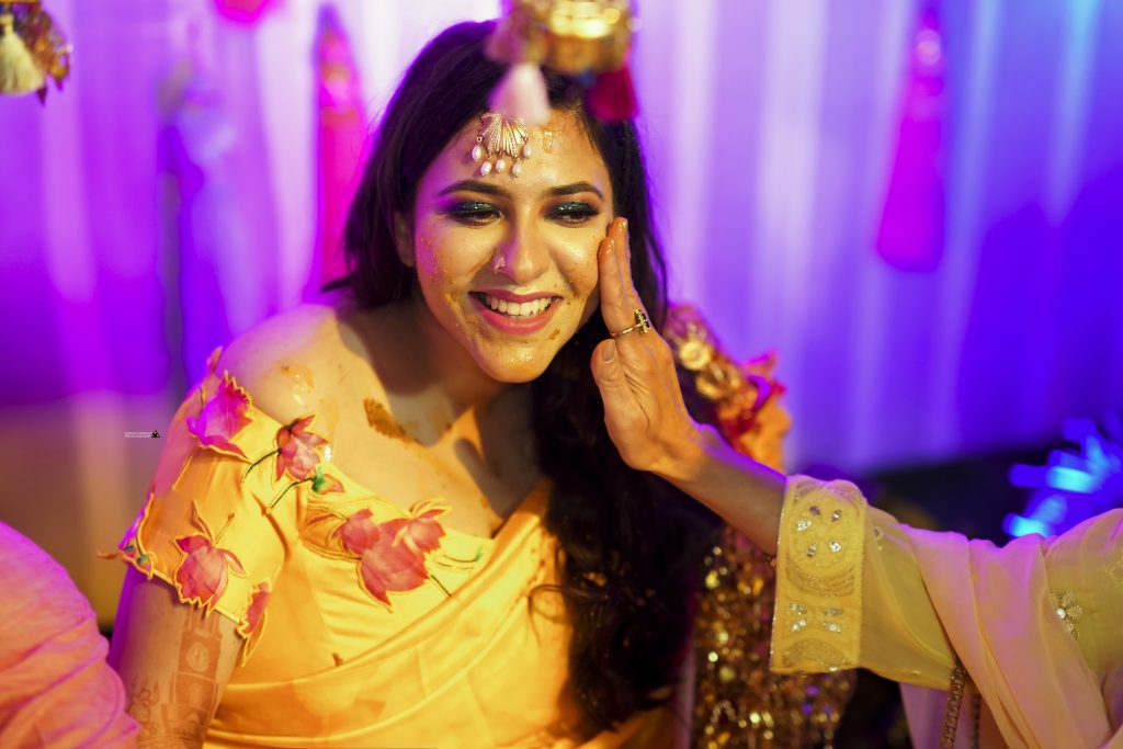 A Beautiful Story Of Bond That Blossomed In Unique Way - Weddingplz Blog