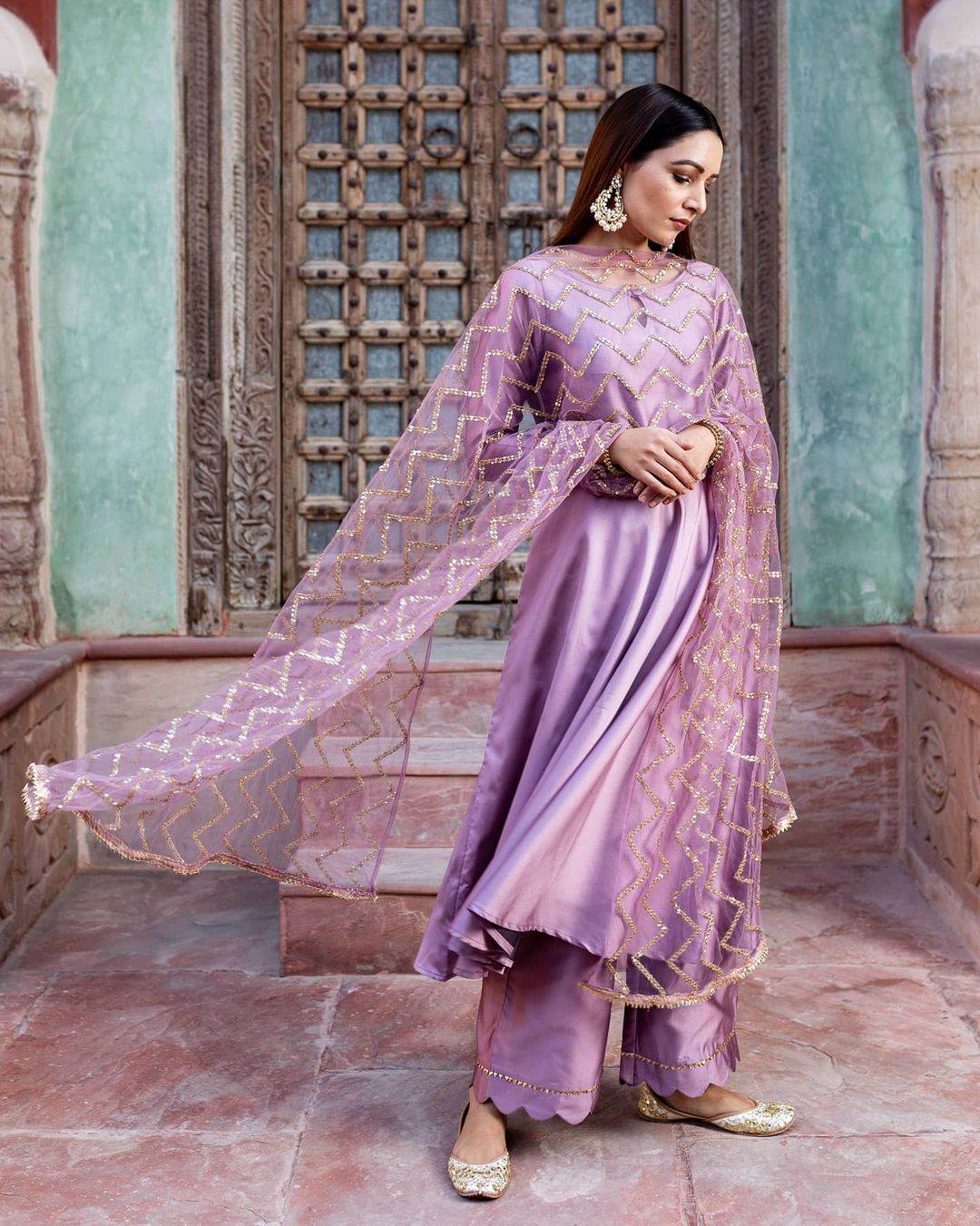 Lilac: Colour Of The Season Is Sensed And Here’s How You Can Inculcate ...