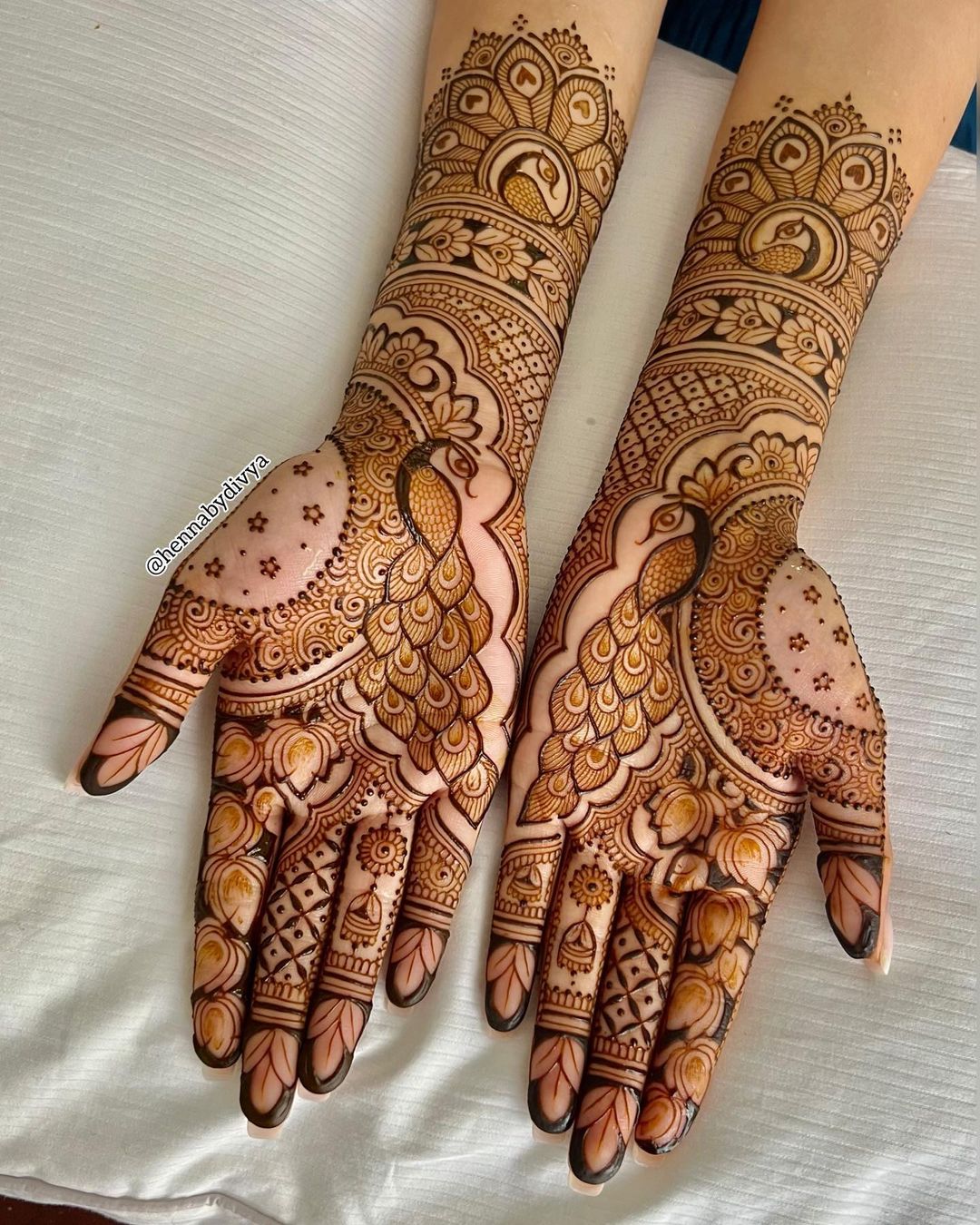 Tips for Getting the Darkest Mehndi Stain - Weddingplz Blog