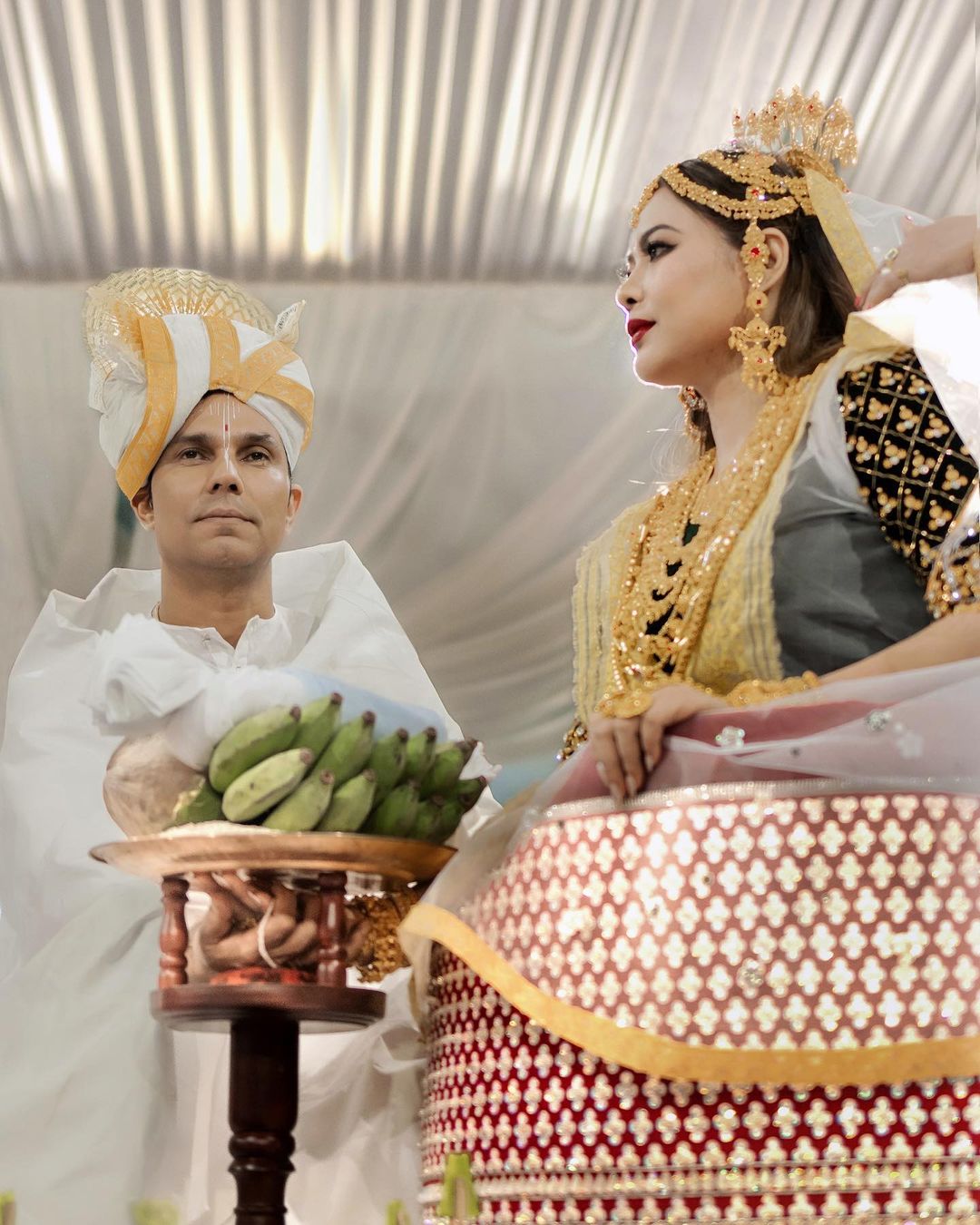 Randeep Hooda and Lin Laishram's Meitei Wedding Celebration ...