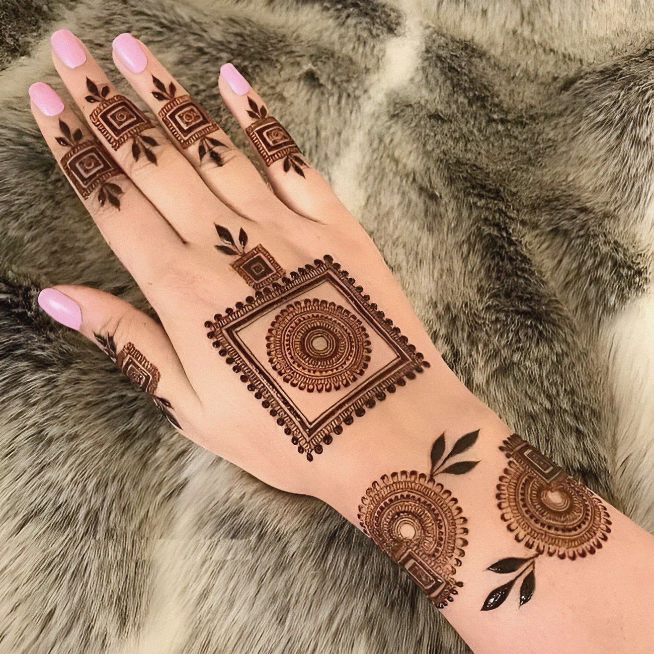 Exploring the Rich Tapestry of Arabic Mehndi Designs - Weddingplz Blog