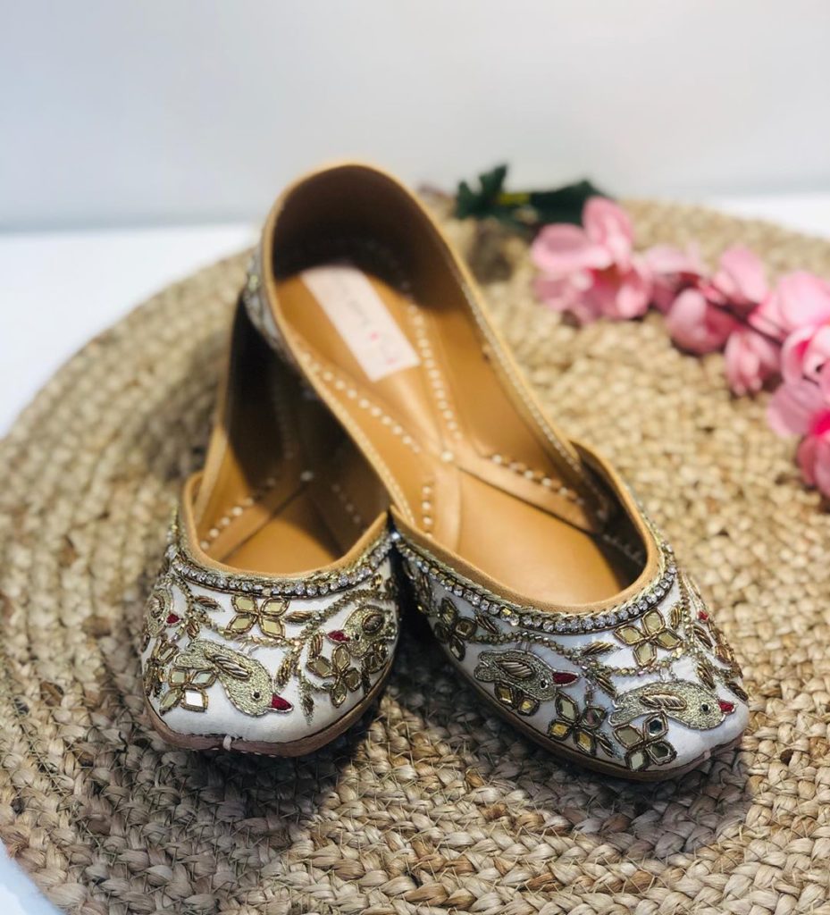 Jutties To Buy Online & In Store! - Weddingplz Blog