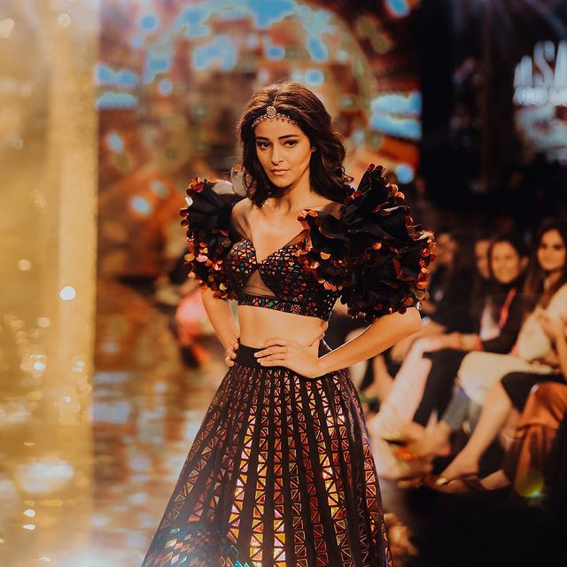 Gorgeous ruffles blouse designs to make your scream out louder your ...