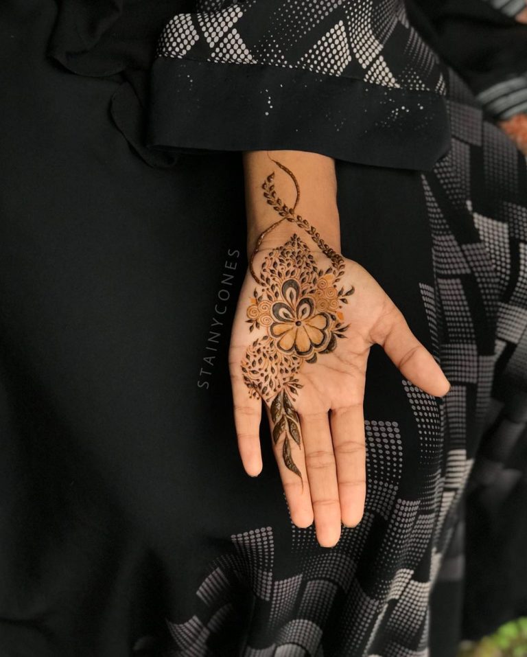 Minimal Arabic Mehndi Designs for Hands - Weddingplz Blog