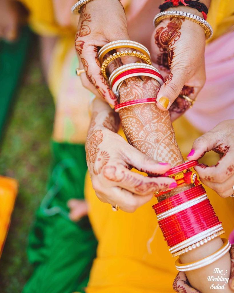 Gorgeous Chooda Designs For The Desi Bride! - Weddingplz Blog