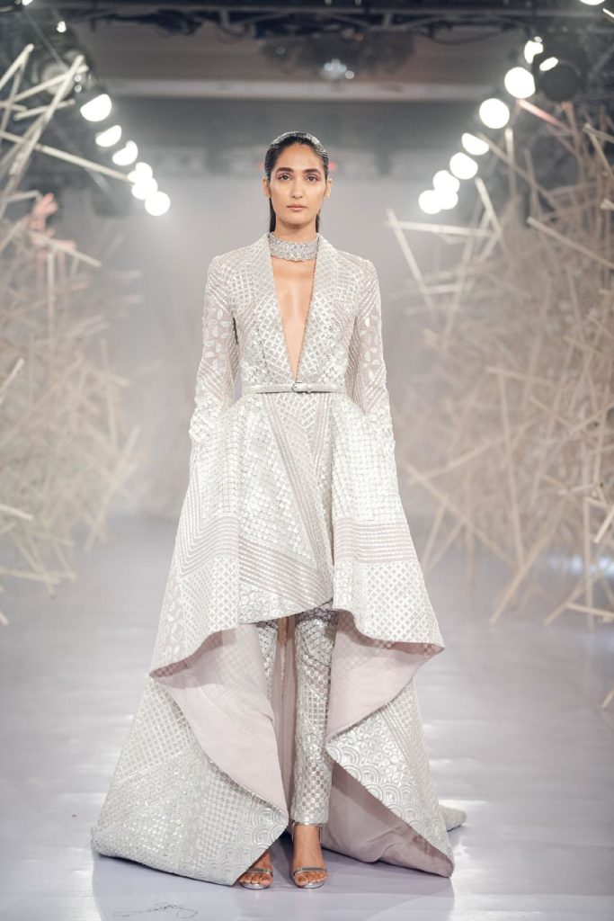 Pankaj And Nidhi Launch First Ever Couture Collection 'MOSAIQ' At India ...